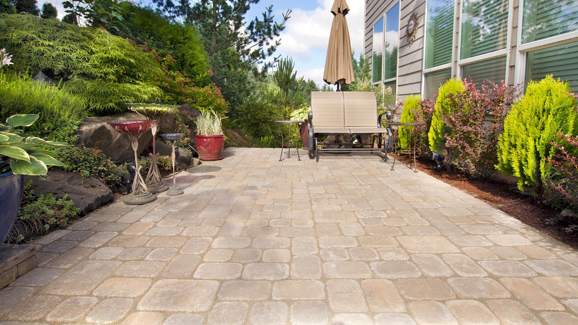 Paver Patios & Walkways - Frontier Outdoors